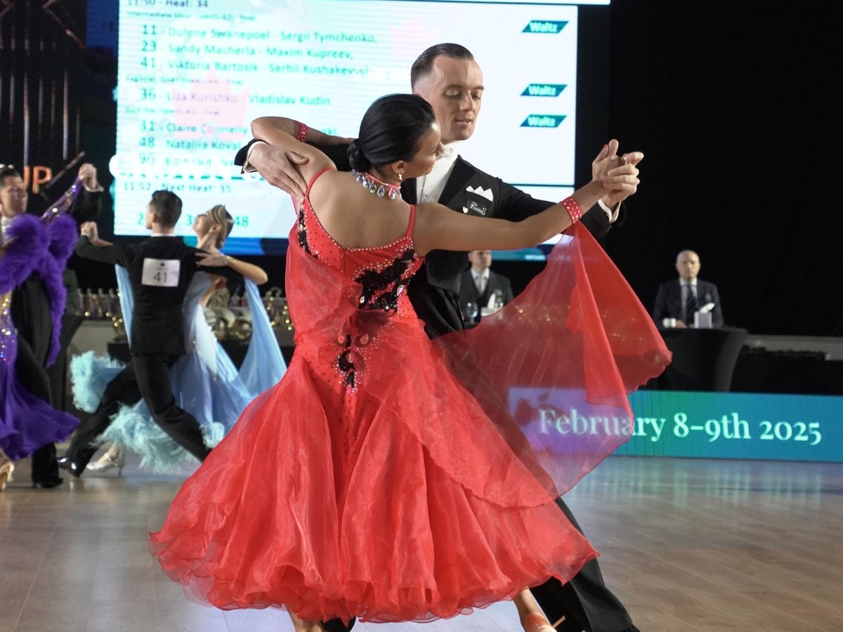 Slow Waltz Dance Classes in Dubai | Slow Waltz Dance Dubai